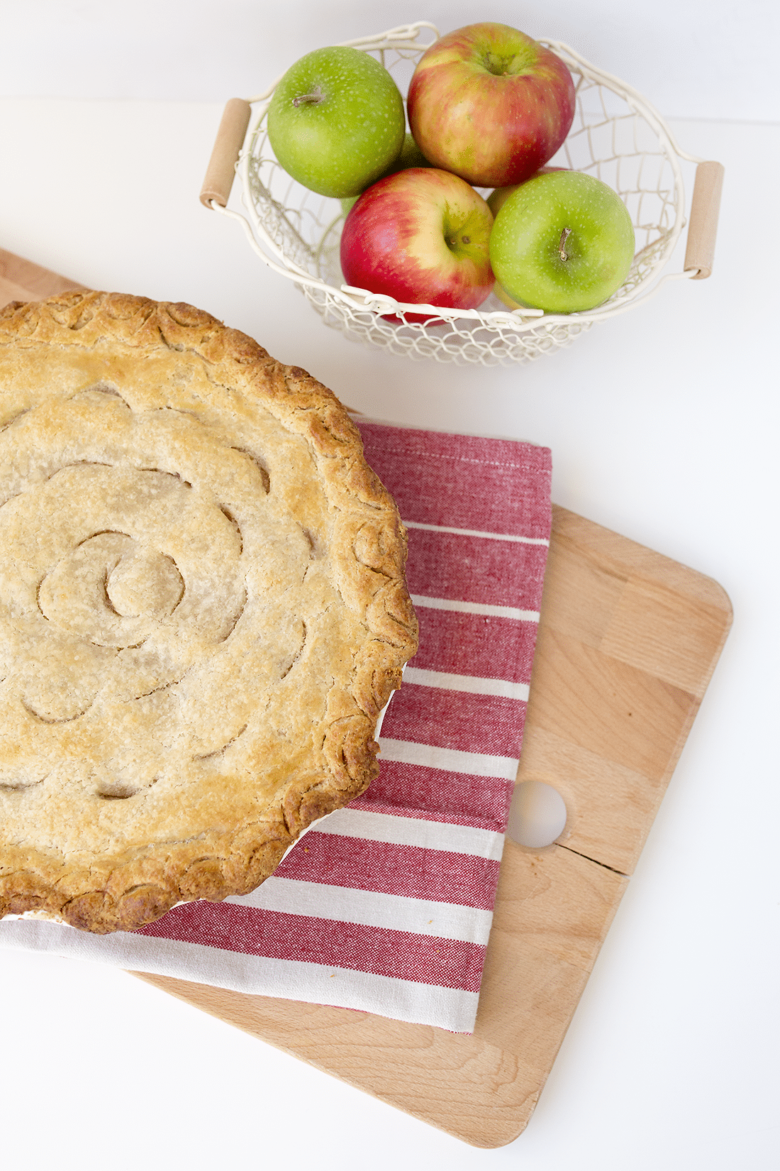 Mom Whiting's Easy No Fail Pie Crust Recipe - Friday We're In Love