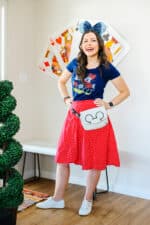 What to Wear to Disneyland: Pro's Guide to Disneyland Outfits - Friday ...